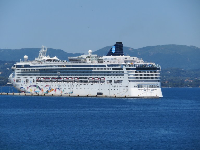 Norwegian Star Cruise Ship Review – WorldofLauraJane