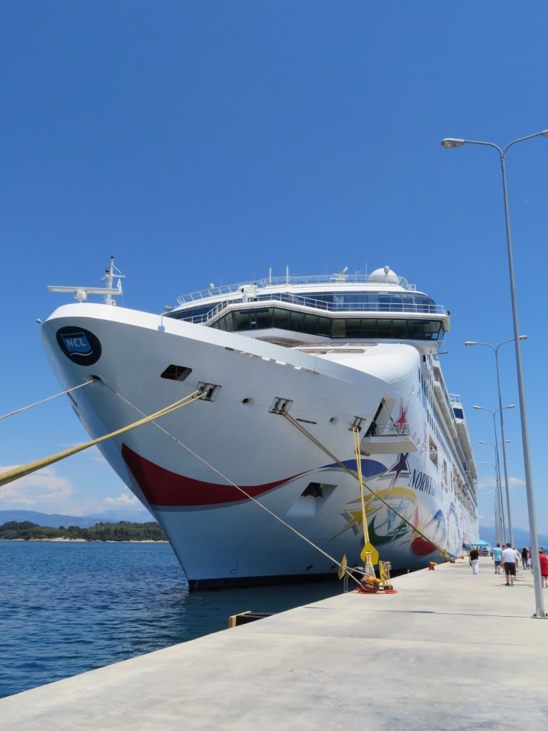 Norwegian Star Cruise Ship Review – WorldofLauraJane